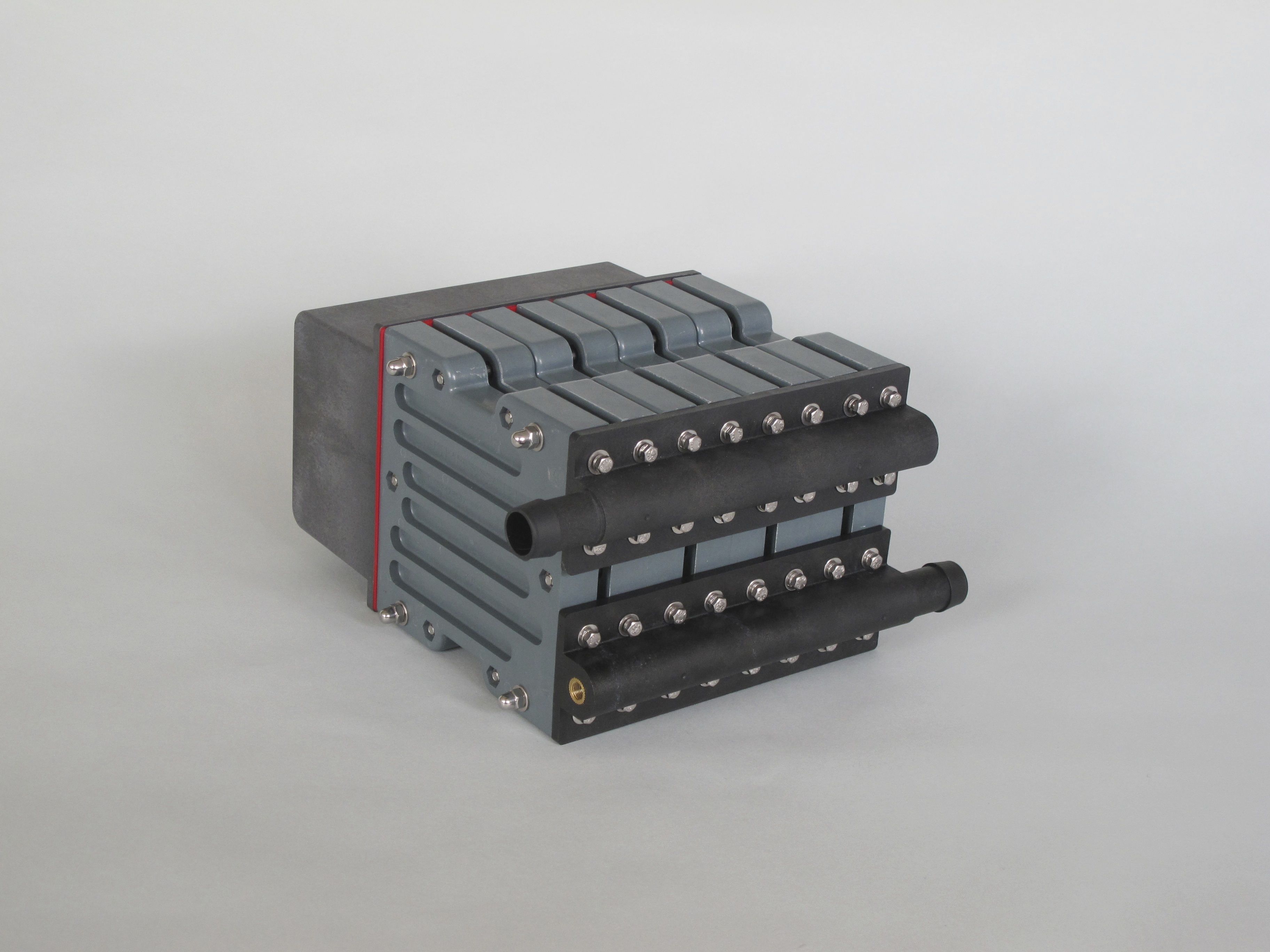 Water-cooled resistors - GINO AG